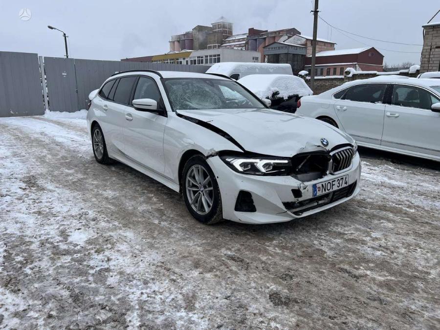 White BMW 318 2023 in Kaunas, with an engine capacity of 2.00 L and mileage of 100 thousand km for 14900 €, photo 2 on AUTOMOTO.COM.LV