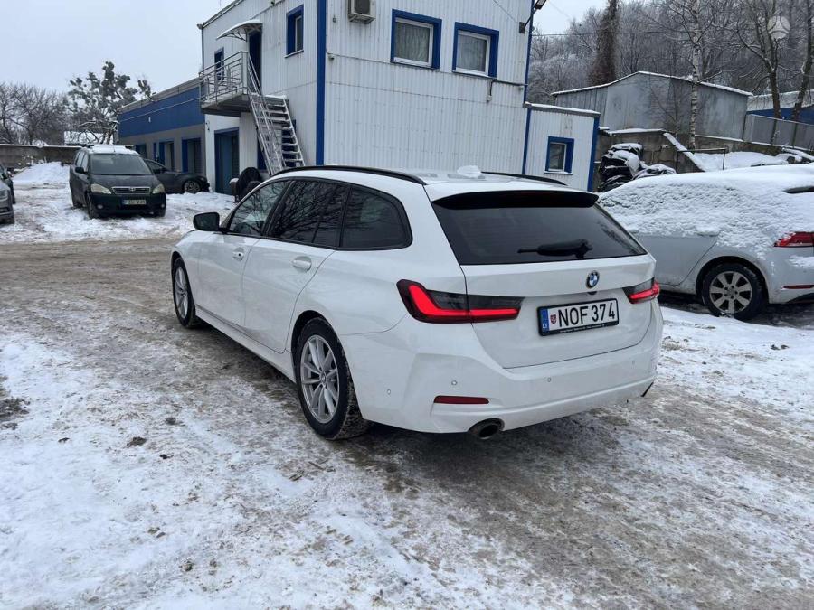 White BMW 318 2023 in Kaunas, with an engine capacity of 2.00 L and mileage of 100 thousand km for 14900 €, photo 4 on AUTOMOTO.COM.LV