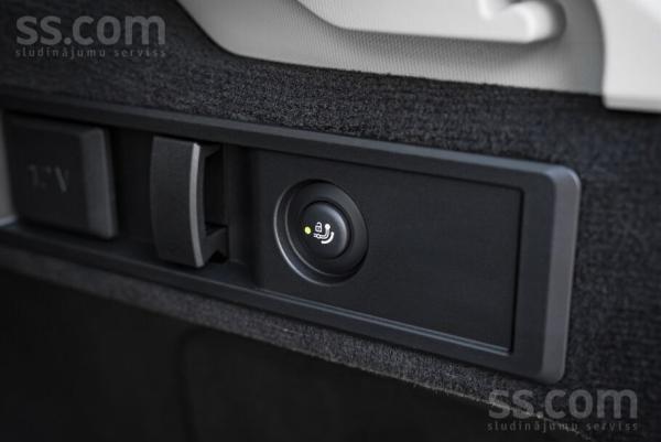 Balts BMW 318 2023 Rīga, ar dzinēja tilpumu 2.00 L un nobraukumu 156 tūkst. km par 21990 €, foto 10 vietnē AUTOMOTO.COM.LV