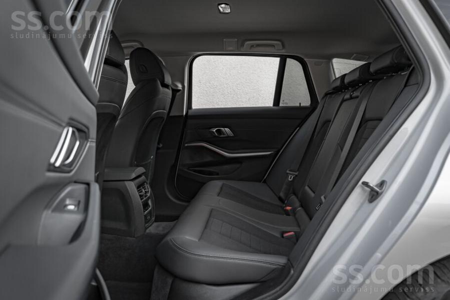 Balts BMW 318 2023 Rīga, ar dzinēja tilpumu 2.00 L un nobraukumu 156 tūkst. km par 21450 €, foto 14 vietnē AUTOMOTO.COM.LV
