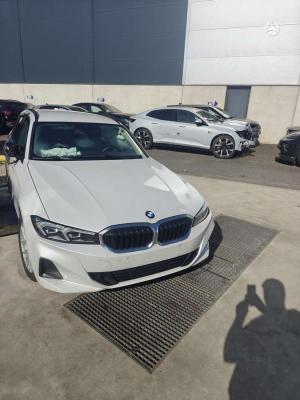 White BMW 318 2023 in Kaunas, with an engine capacity of 0.20 L and mileage of 99 thousand km for 12800 €, photo  on AUTOMOTO.COM.LV
