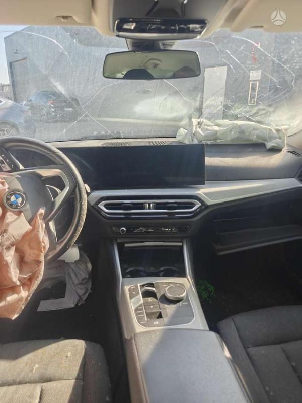 Balts BMW 318 2023 Kauņa, ar dzinēja tilpumu 0.20 L un nobraukumu 99 tūkst. km par 12800 €, foto 6 vietnē AUTOMOTO.COM.LV