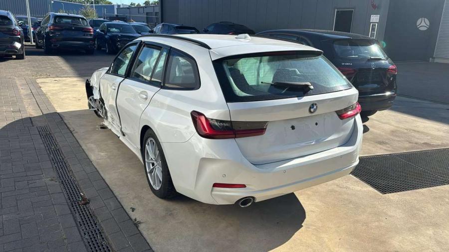 Balts BMW 318 2023 Kauņa, ar dzinēja tilpumu 2.00 L un nobraukumu 99 tūkst. km par 12800 €, foto 7 vietnē AUTOMOTO.COM.LV