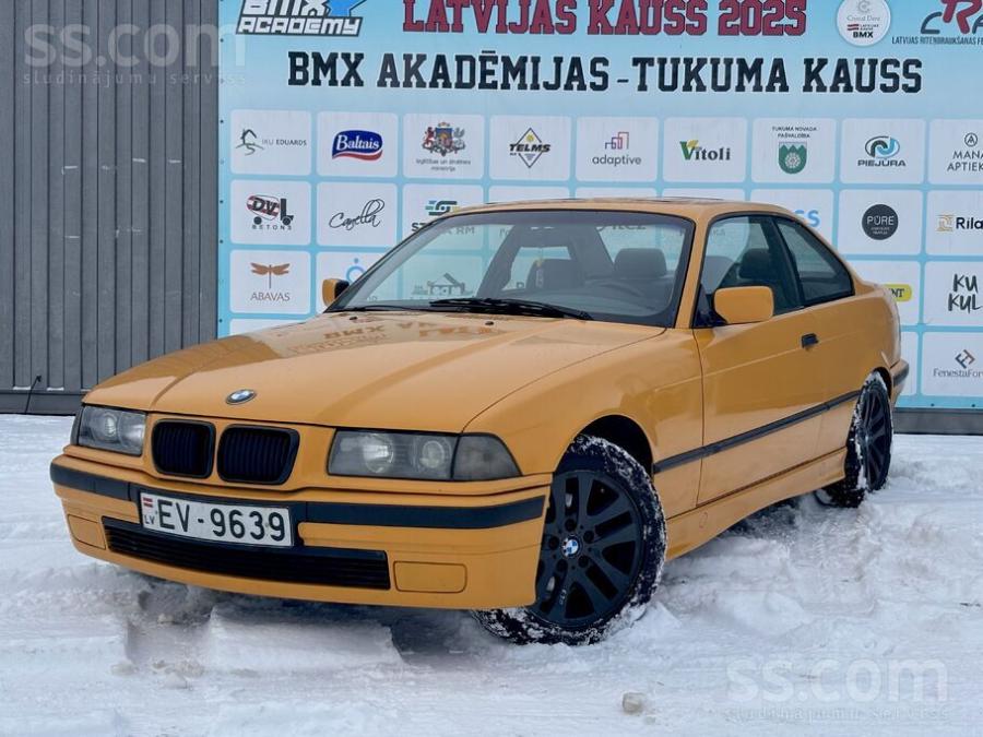 Dzeltens BMW 318 1994 Tukums, ar dzinēja tilpumu 2.00 L un nobraukumu 288 tūkst. km par 4500 €, foto 2 vietnē AUTOMOTO.COM.LV
