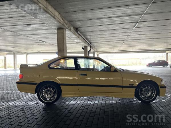 Yellow BMW 318 1996 in Riga, with an engine capacity of 1.80 L and mileage of 277 thousand km for 6999 €, photo 3 on AUTOMOTO.COM.LV