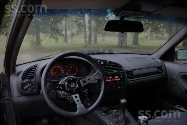 Dzeltens BMW 318 1995 Alūksne, ar dzinēja tilpumu 2.50 L un nobraukumu 0 tūkst. km par 2900 €, foto 9 vietnē AUTOMOTO.COM.LV