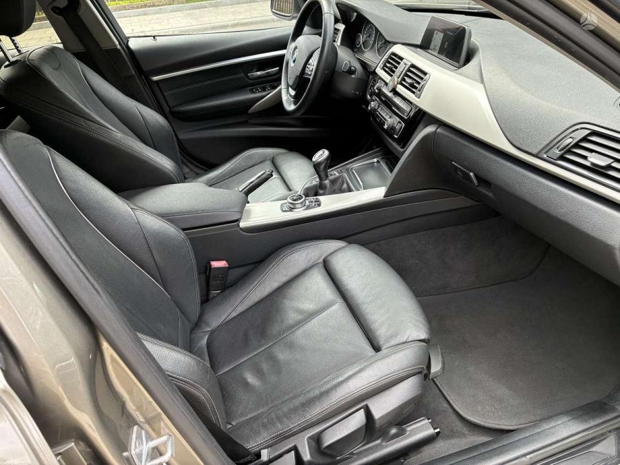 Dzeltens BMW 318 2017 Panevēža, ar dzinēja tilpumu 2.00 L un nobraukumu 235 tūkst. km par 10300 €, foto 12 vietnē AUTOMOTO.COM.LV