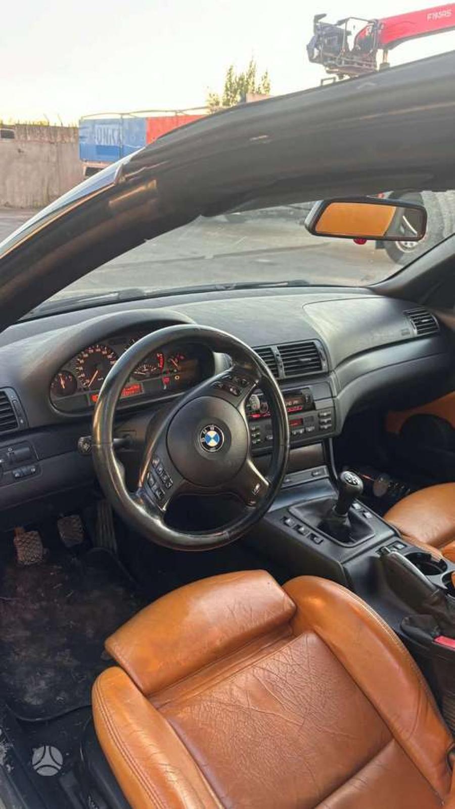 Black BMW 320 2002 in Mazeikiai, with an engine capacity of 2.17 L and mileage of 232 thousand km for 3600 €, photo 17 on AUTOMOTO.COM.LV