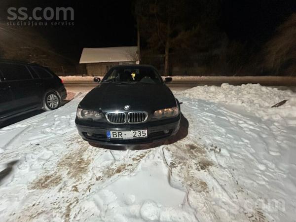 Черный БМВ 320 2003 в Рига, объемом двигателя 2.20 л и пробегом 318 тыс. км за 4500 €, фото 2 на AUTOMOTO.COM.LV
