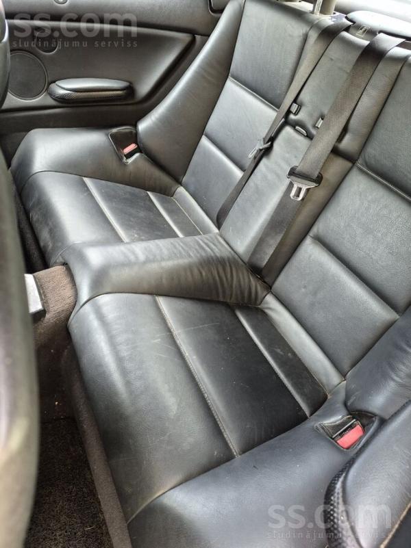 Melns BMW 320 2003 Madona, ar dzinēja tilpumu 2.20 L un nobraukumu 293 tūkst. km par 4200 €, foto 6 vietnē AUTOMOTO.COM.LV