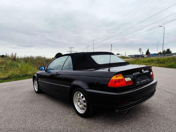 Melns BMW 320 2003 Marijampole, ar dzinēja tilpumu 2.00 L un nobraukumu 207 tūkst. km par 3900 €, foto 3 vietnē AUTOMOTO.COM.LV