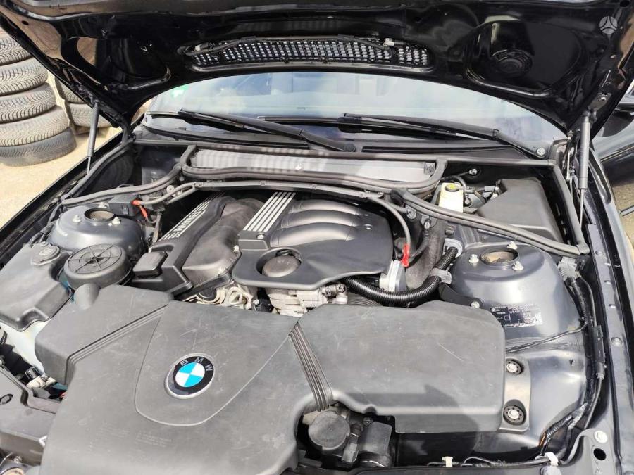 Melns BMW 320 2003 Marijampole, ar dzinēja tilpumu 2.00 L un nobraukumu 207 tūkst. km par 3900 €, foto 10 vietnē AUTOMOTO.COM.LV