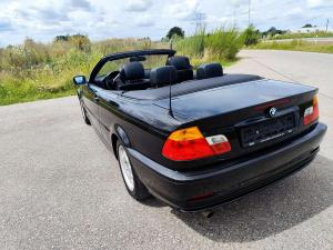 Melns BMW 320 2003 Marijampole, ar dzinēja tilpumu 2.00 L un nobraukumu 207 tūkst. km par 3900 €, foto 19 vietnē AUTOMOTO.COM.LV