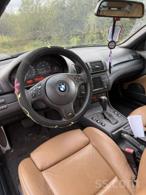 Black BMW 320 2004 in Riga, with an engine capacity of 2.00 L and mileage of 190 thousand km for 6000 €, photo 4 on AUTOMOTO.COM.LV