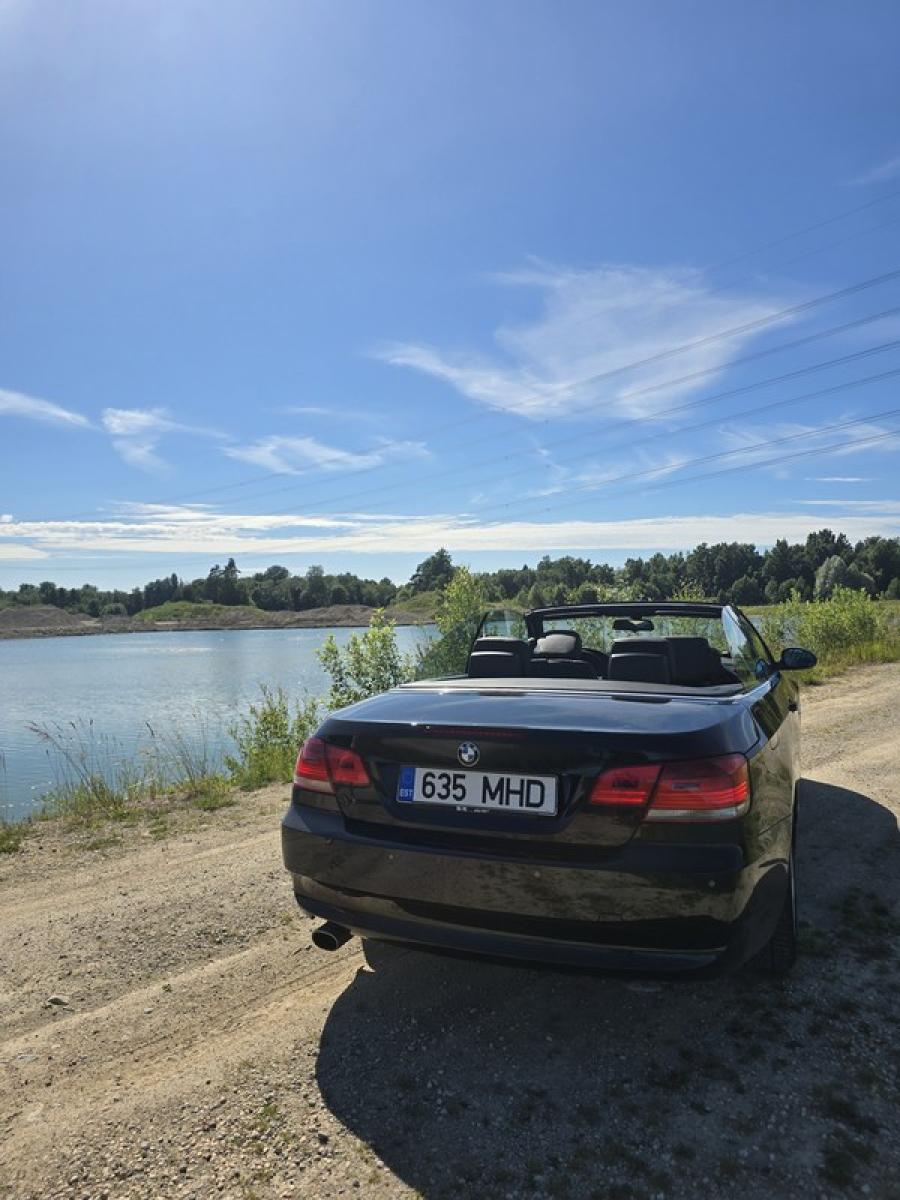 Melns BMW 320 2007 Tallina, ar dzinēja tilpumu 2.00 L un nobraukumu 230 tūkst. km par 6990 €, foto 10 vietnē AUTOMOTO.COM.LV