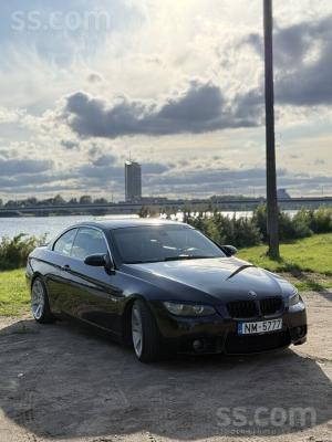 Melns BMW 320 2008 Rīga, ar dzinēja tilpumu 2.00 L un nobraukumu 180 tūkst. km par 8200 €, foto 6 vietnē AUTOMOTO.COM.LV
