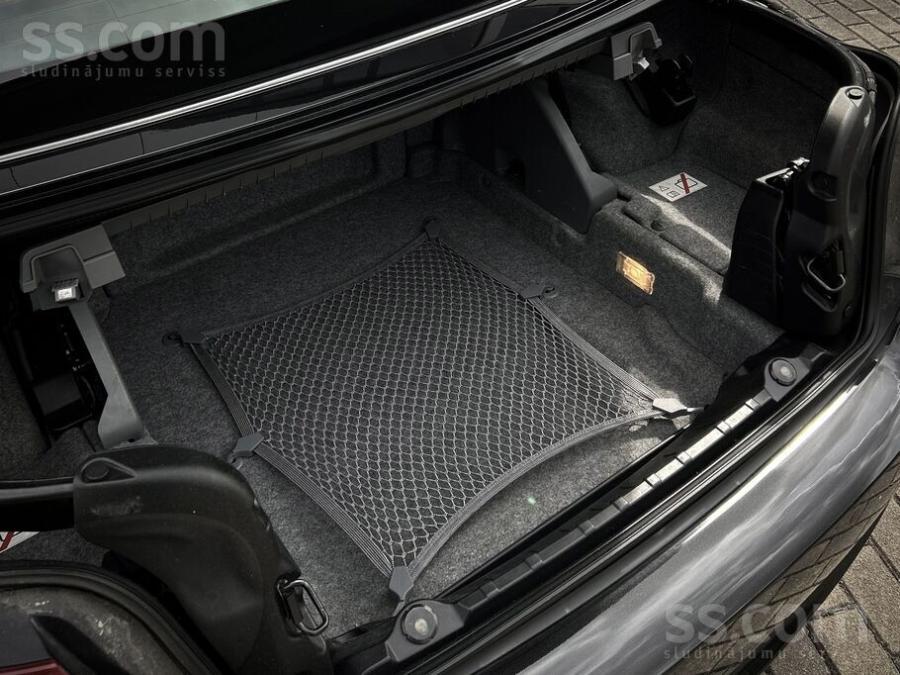 Black BMW 320 2008 in Tukums, with an engine capacity of 2.00 L and mileage of 168 thousand km for 6999 €, photo 8 on AUTOMOTO.COM.LV