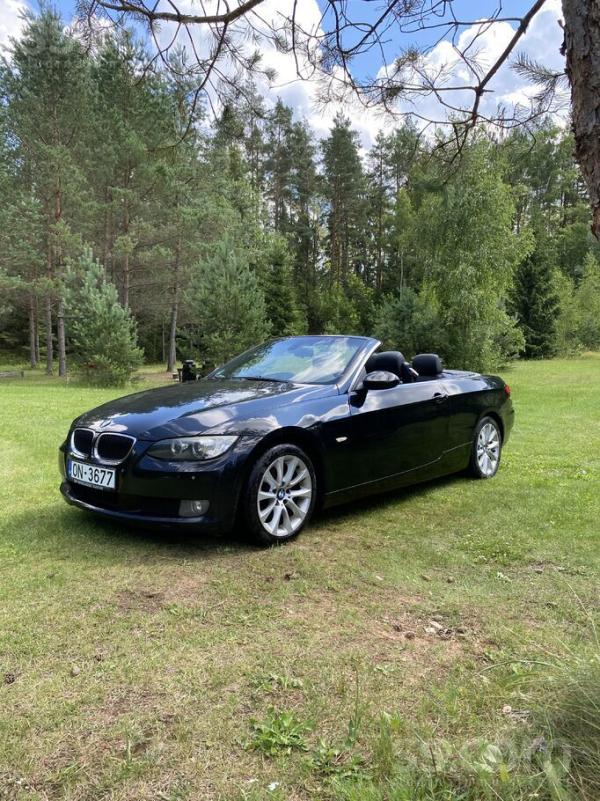 Black BMW 320 2008 in Riga, with an engine capacity of 2.00 L and mileage of 366 thousand km for 6500 €, photo 7 on AUTOMOTO.COM.LV