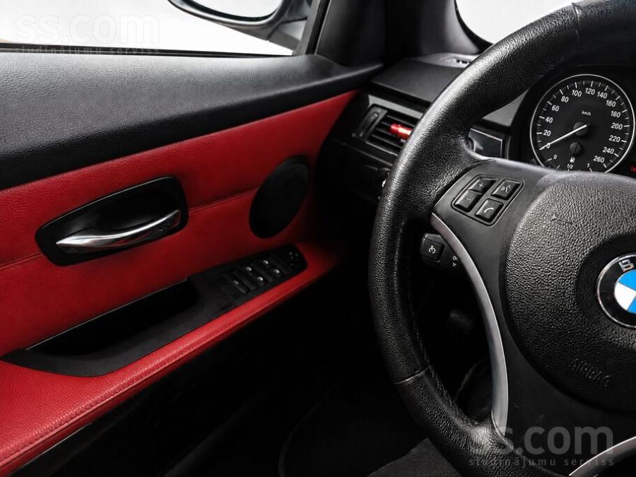 Черный БМВ 320 2008 в Юрмала, объемом двигателя 2.00 л и пробегом 217 тыс. км за 8800 €, фото 14 на AUTOMOTO.COM.LV