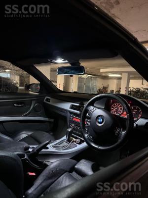 Black BMW 320 2008 in Riga, with an engine capacity of 2.00 L and mileage of 157 thousand km for 2990 €, photo 4 on AUTOMOTO.COM.LV