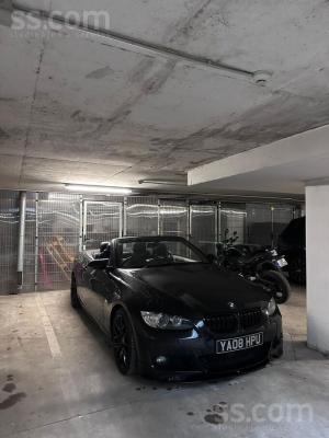 Black BMW 320 2008 in Riga, with an engine capacity of 2.00 L and mileage of 157 thousand km for 2990 €, photo 10 on AUTOMOTO.COM.LV