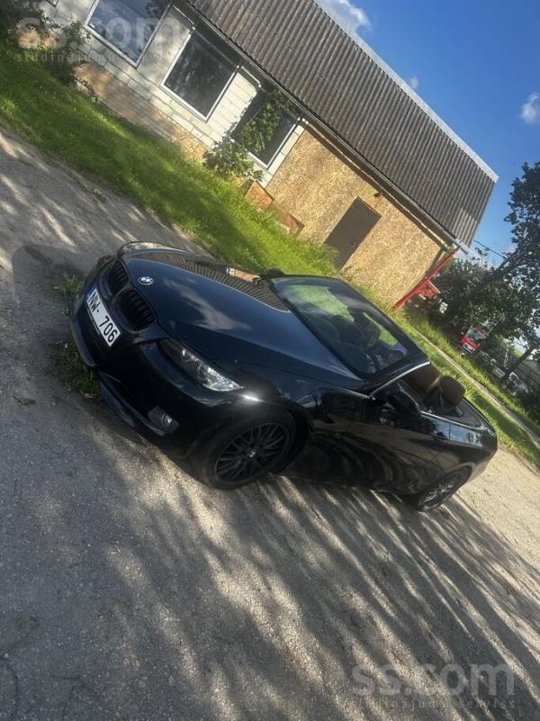 Black BMW 320 2009 in Riga, with an engine capacity of 2.00 L and mileage of 253 thousand km for 9700 €, photo 5 on AUTOMOTO.COM.LV