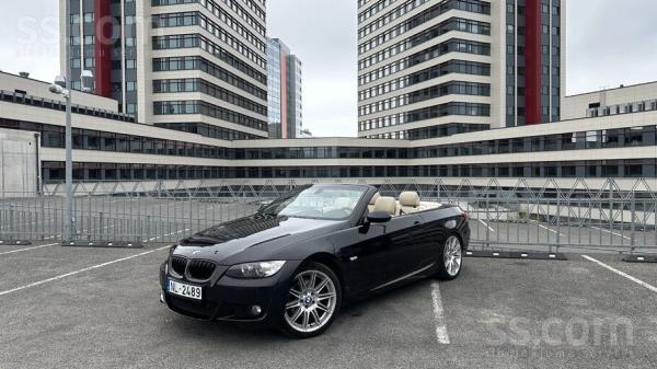 Black BMW 320 2009 in Riga, with an engine capacity of 2.00 L and mileage of 301 thousand km for 8600 €, photo 1 on AUTOMOTO.COM.LV