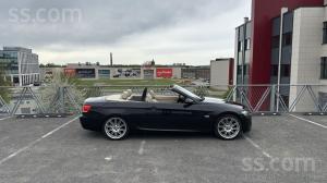 Black BMW 320 2009 in Riga, with an engine capacity of 2.00 L and mileage of 301 thousand km for 8600 €, photo 7 on AUTOMOTO.COM.LV