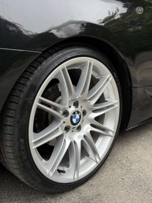 Black BMW 320 2009 in Vilnius, with an engine capacity of 2.00 L and mileage of 257 thousand km for 8200 €, photo 14 on AUTOMOTO.COM.LV