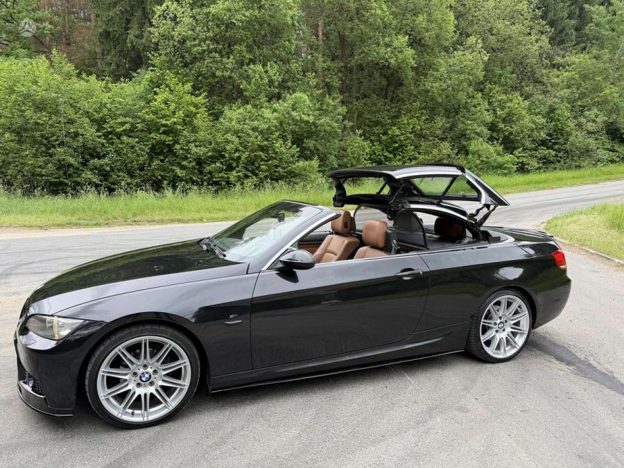 Black BMW 320 2009 in Vilnius, with an engine capacity of 2.00 L and mileage of 257 thousand km for 8200 €, photo 15 on AUTOMOTO.COM.LV