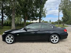 Black BMW 320 2009 in Riga, with an engine capacity of 2.00 L and mileage of 169 thousand km for 6990 €, photo 3 on AUTOMOTO.COM.LV