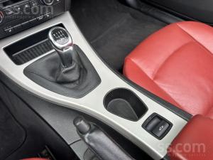 Black BMW 320 2009 in Riga, with an engine capacity of 2.00 L and mileage of 169 thousand km for 6990 €, photo 28 on AUTOMOTO.COM.LV