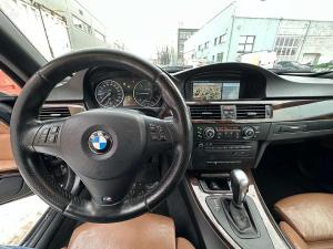 Melns BMW 320 2010 Kauņa, ar dzinēja tilpumu 2.00 L un nobraukumu 240 tūkst. km par 6900 €, foto 5 vietnē AUTOMOTO.COM.LV
