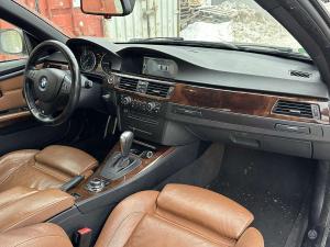 Melns BMW 320 2010 Kauņa, ar dzinēja tilpumu 2.00 L un nobraukumu 240 tūkst. km par 6900 €, foto 6 vietnē AUTOMOTO.COM.LV