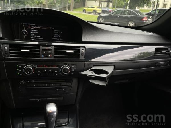 Black BMW 320 2010 in Riga, with an engine capacity of 2.00 L and mileage of 0 thousand km for 6850 €, photo 6 on AUTOMOTO.COM.LV
