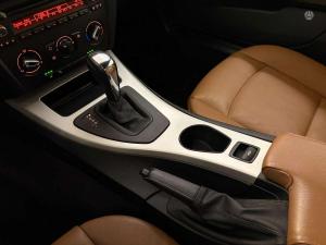 Melns BMW 320 2010 Marijampole, ar dzinēja tilpumu 2.00 L un nobraukumu 200 tūkst. km par 7750 €, foto 21 vietnē AUTOMOTO.COM.LV
