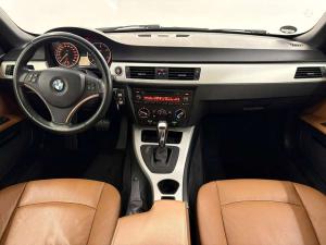 Melns BMW 320 2010 Marijampole, ar dzinēja tilpumu 2.00 L un nobraukumu 200 tūkst. km par 7750 €, foto 23 vietnē AUTOMOTO.COM.LV