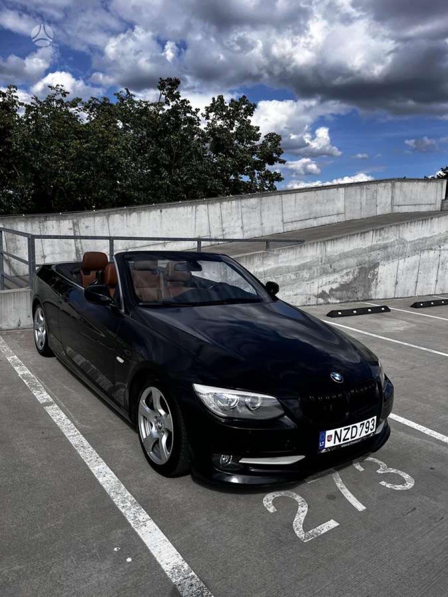 Black BMW 320 2010 in Kaunas, with an engine capacity of 2.00 L and mileage of 261 thousand km for 8200 €, photo 6 on AUTOMOTO.COM.LV