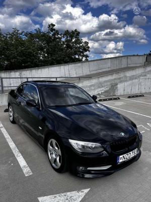 Black BMW 320 2010 in Kaunas, with an engine capacity of 2.00 L and mileage of 261 thousand km for 8200 €, photo 16 on AUTOMOTO.COM.LV