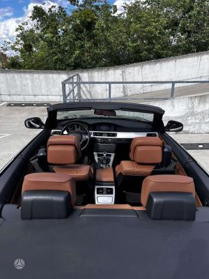 Black BMW 320 2010 in Kaunas, with an engine capacity of 2.00 L and mileage of 261 thousand km for 8200 €, photo 17 on AUTOMOTO.COM.LV