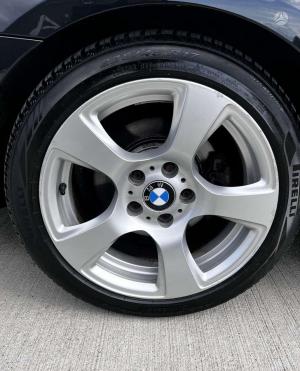 Black BMW 320 2010 in Kaunas, with an engine capacity of 2.00 L and mileage of 261 thousand km for 8200 €, photo 27 on AUTOMOTO.COM.LV