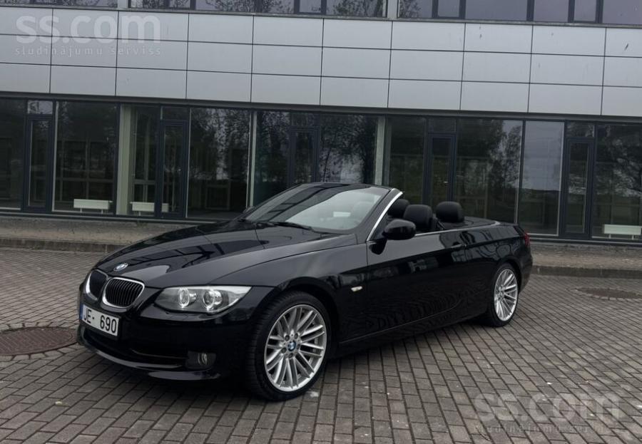 Black BMW 320 2011 in Tukums, with an engine capacity of 2.00 L and mileage of 261 thousand km for 8999 €, photo 1 on AUTOMOTO.COM.LV