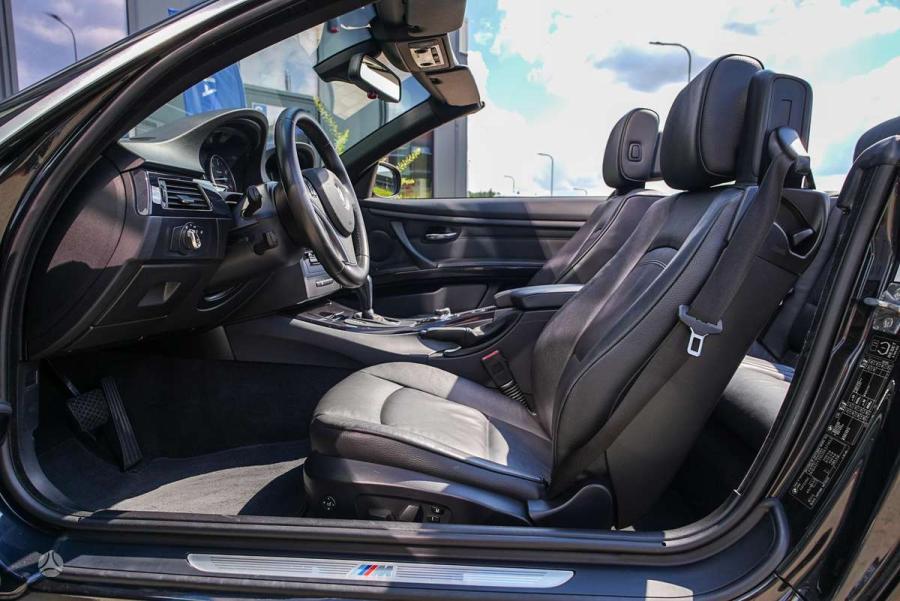 Black BMW 320 2011 in Kaunas, with an engine capacity of 2.00 L and mileage of 271 thousand km for 9250 €, photo 27 on AUTOMOTO.COM.LV