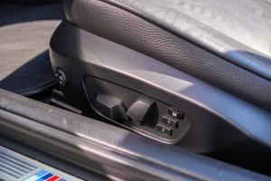 Black BMW 320 2011 in Kaunas, with an engine capacity of 2.00 L and mileage of 271 thousand km for 9250 €, photo 29 on AUTOMOTO.COM.LV