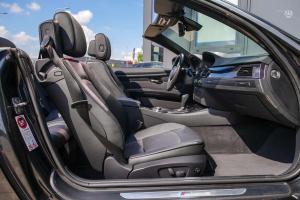 Black BMW 320 2011 in Kaunas, with an engine capacity of 2.00 L and mileage of 271 thousand km for 9250 €, photo 35 on AUTOMOTO.COM.LV