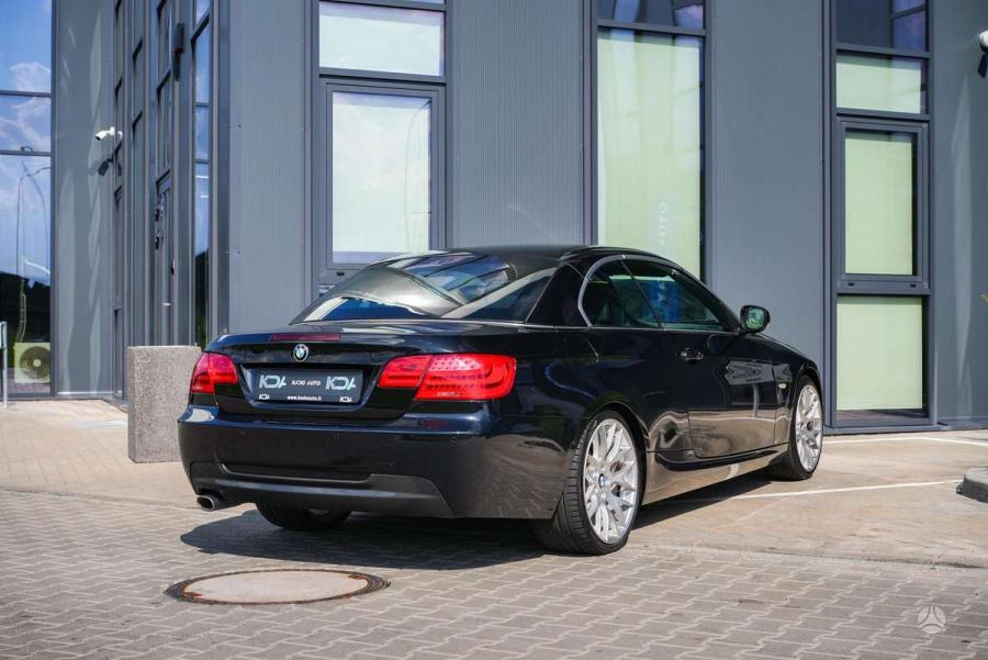 Black BMW 320 2011 in Kaunas, with an engine capacity of 2.00 L and mileage of 271 thousand km for 9250 €, photo 45 on AUTOMOTO.COM.LV