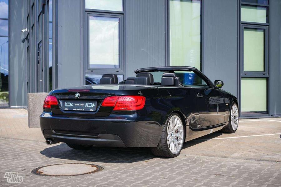 Melns BMW 320 2011 Kauņa, ar dzinēja tilpumu 2.00 L un nobraukumu 271 tūkst. km par 9250 €, foto 14 vietnē AUTOMOTO.COM.LV