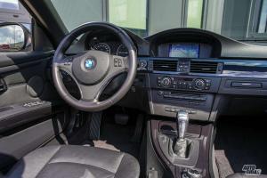 Melns BMW 320 2011 Kauņa, ar dzinēja tilpumu 2.00 L un nobraukumu 271 tūkst. km par 9250 €, foto 17 vietnē AUTOMOTO.COM.LV