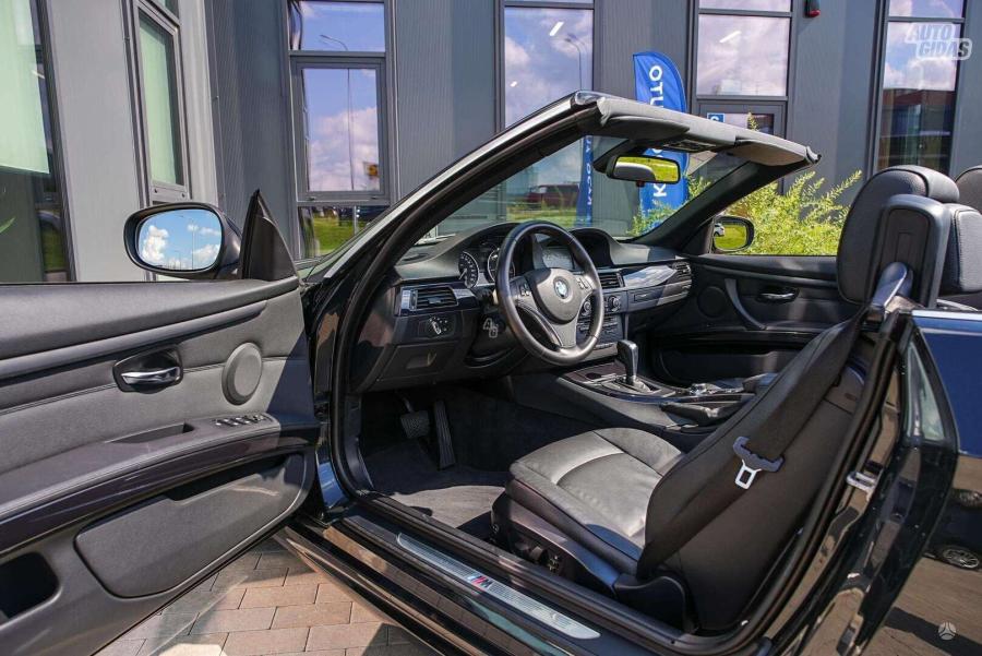 Melns BMW 320 2011 Kauņa, ar dzinēja tilpumu 2.00 L un nobraukumu 271 tūkst. km par 9250 €, foto 25 vietnē AUTOMOTO.COM.LV