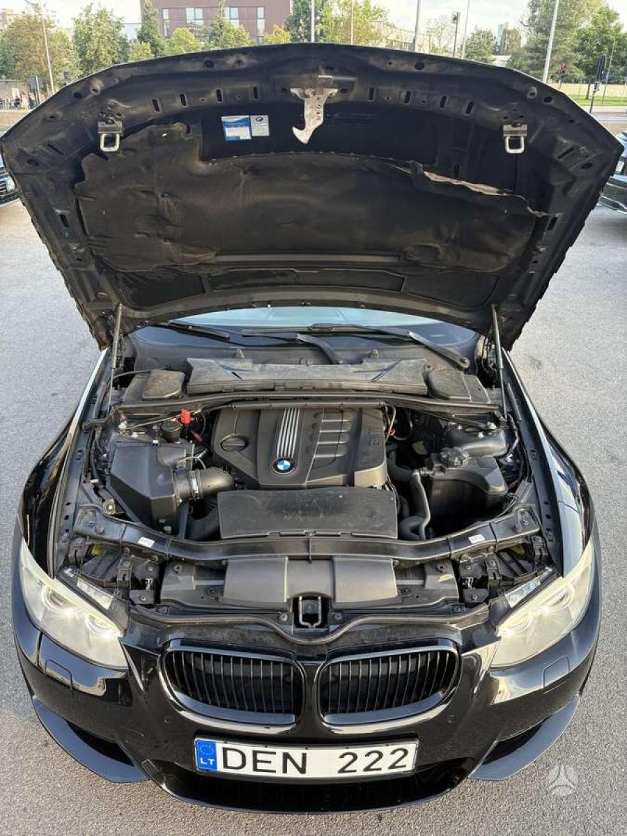 Black BMW 320 2011 in Vilnius, with an engine capacity of 2.00 L and mileage of 248 thousand km for 12099 €, photo 14 on AUTOMOTO.COM.LV